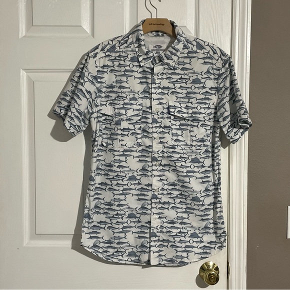AFTCO | Shirts | Aftco Fishing Shirt Mens Small All Over Print Fish ...